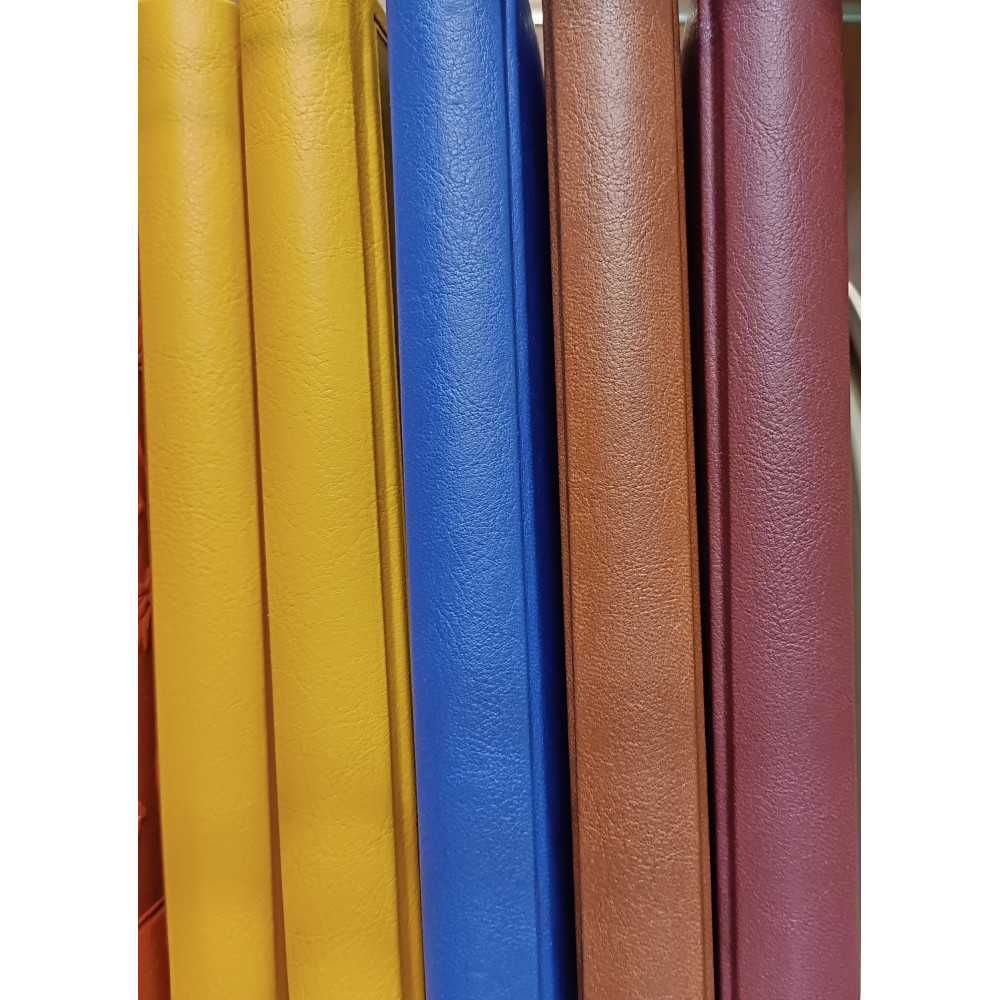 Hand-made notebooks and albums according to the Venetian tradition