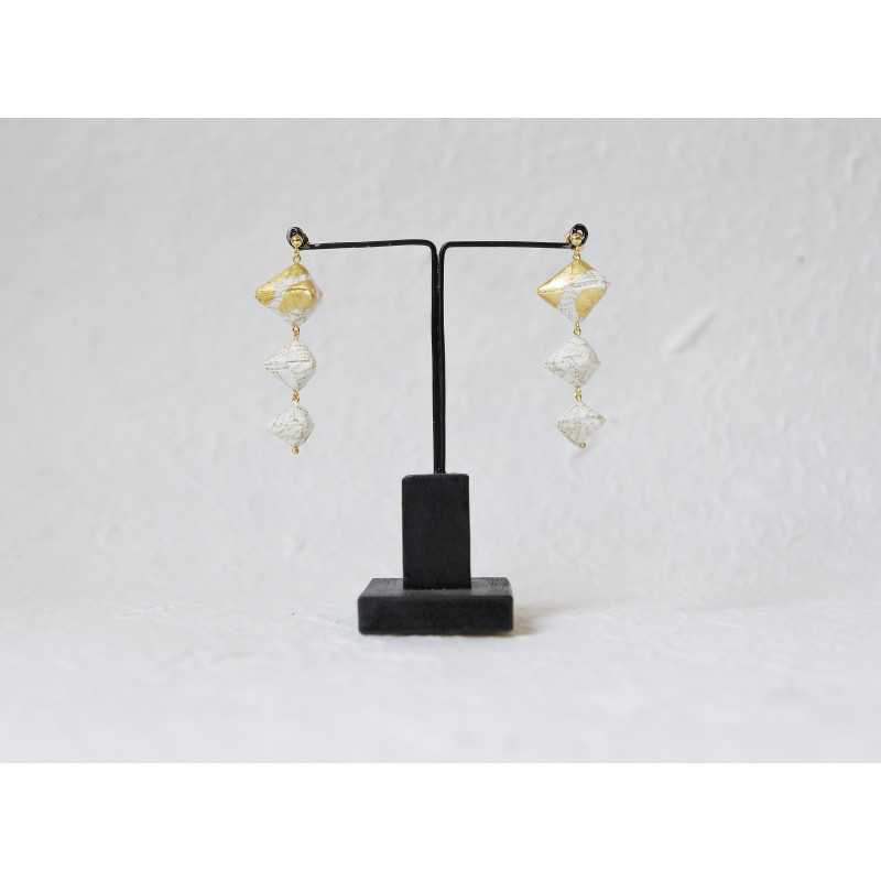 Ori Iconic Gold Uchiwa earrings (origami technique with Japanese ...
